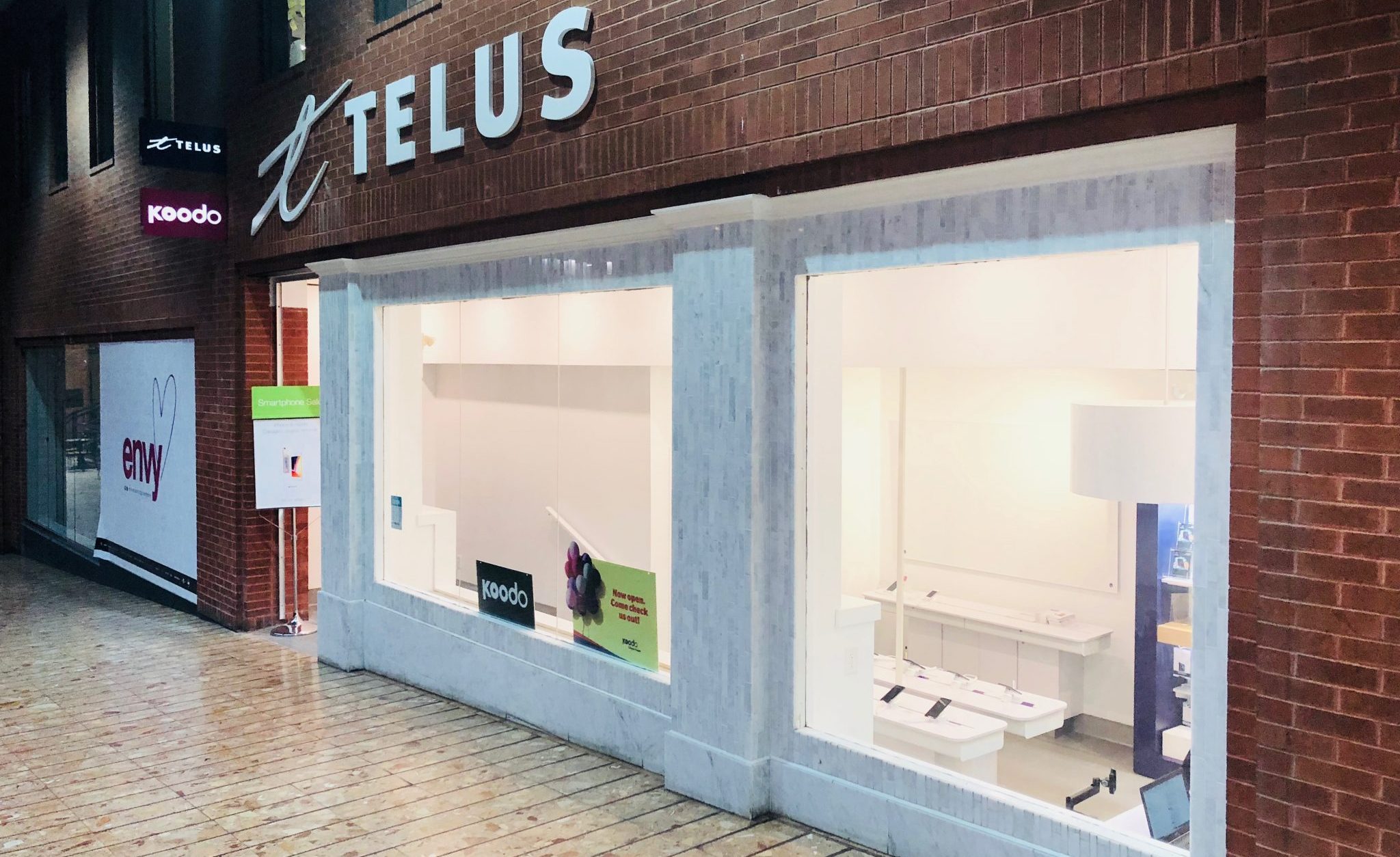 Telus Opens Store In Uptown Saint John - Huddle.Today