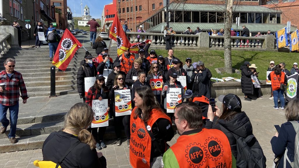 CRA Employees Back at Work after Tentative Deal - Huddle.Today